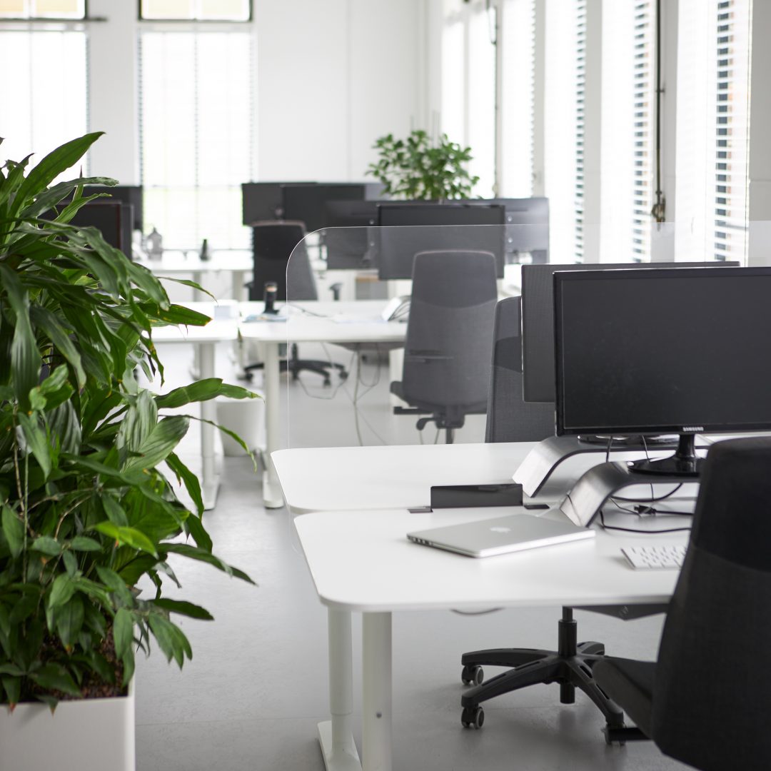 Large desk or table screen | Plasticsheetsshop.co.uk