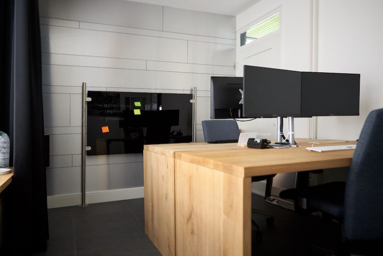 Design a room divider in just three steps: A DIY project