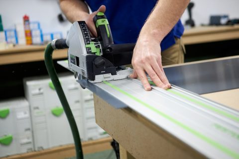 How to cut and saw a PVC sheet | Plasticsheetsshop.co.uk